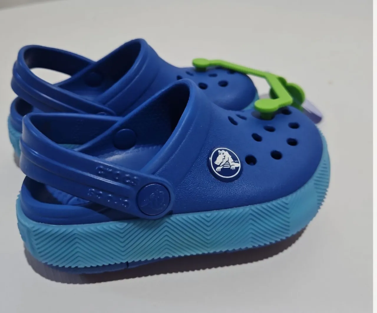 "crocs 22 23" no Brasil