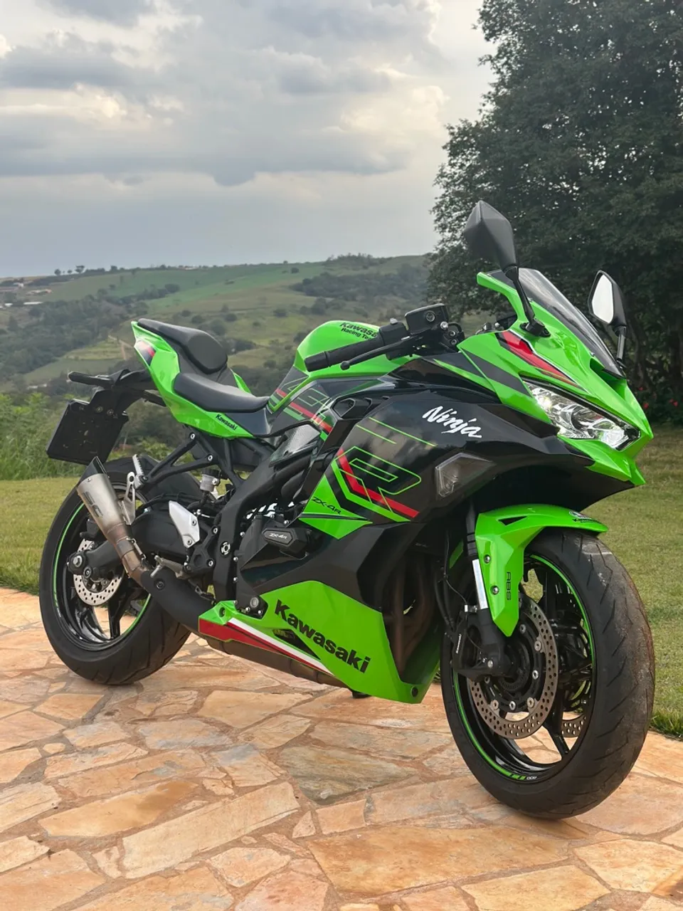 Motos KAWASAKI NINJA ZX-4R no Brasil