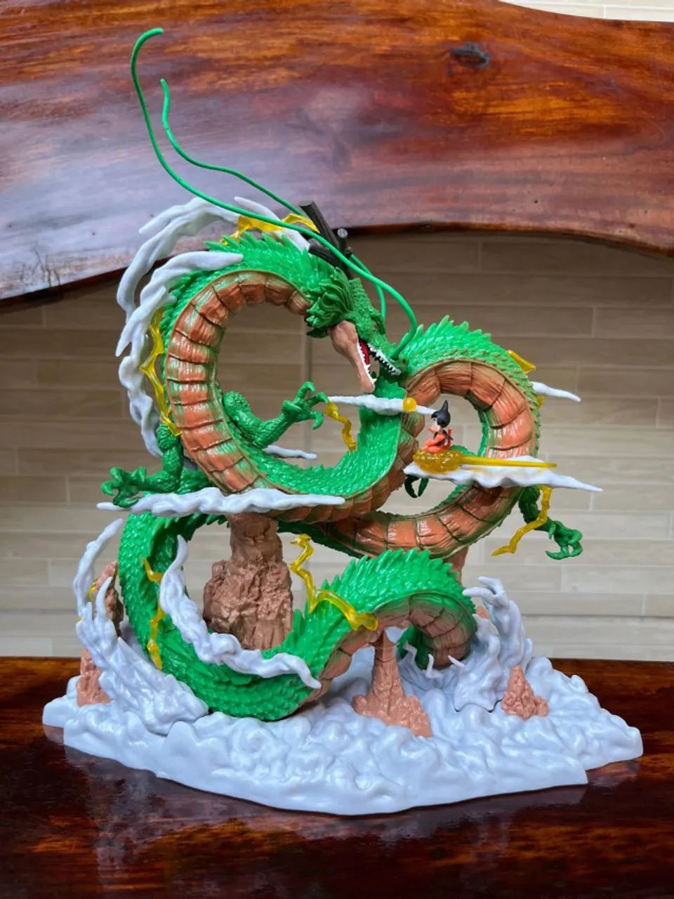 Action Figure Dragon Ball - Shenlong Com 24cm De Altura e 24cm De ...