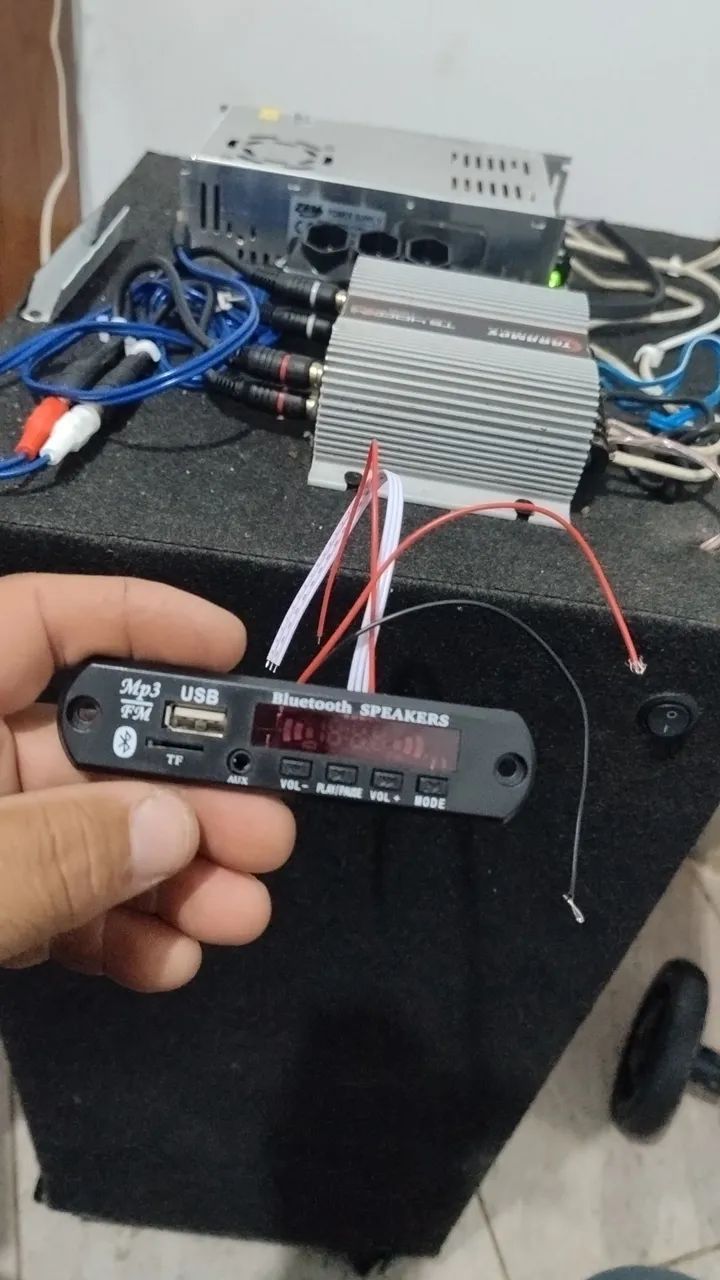 Caixa de som alto falante de 15 polegadas com um twitter JBL e corneta R$ 1.000,00 - Aparelhos ...