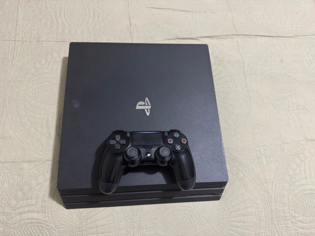 PS4 Pro 1TB + HD 1TB + Controle (Defeito no leitor de disco) - Consoles de Vídeo Game ...