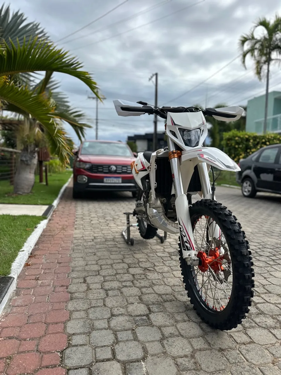 Motos MXF 250 TS no Brasil
