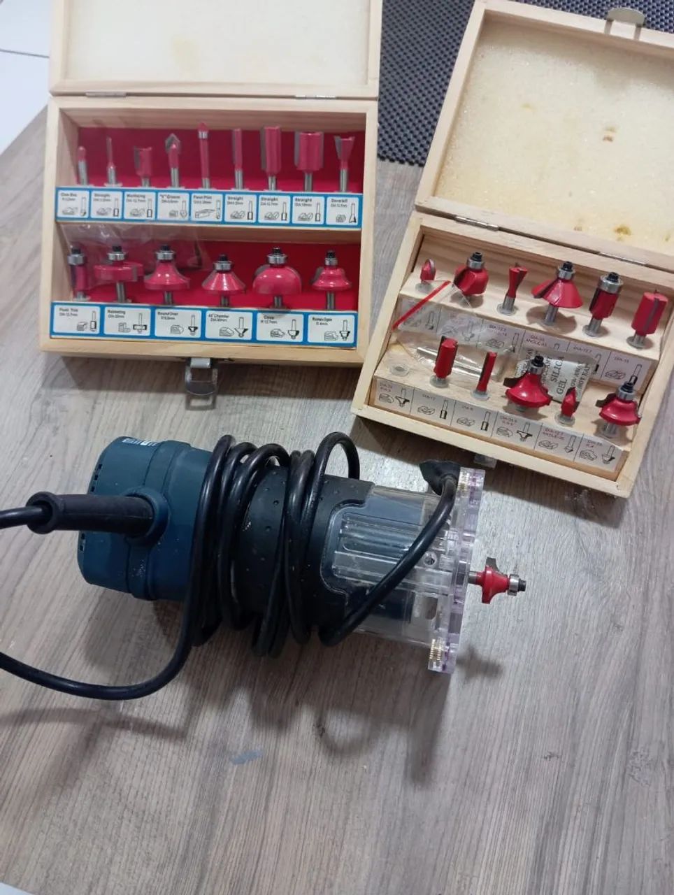 Tupia Bosch profissional+ 2 kits de fresas 6mm de 15 peças e 12 peças ...