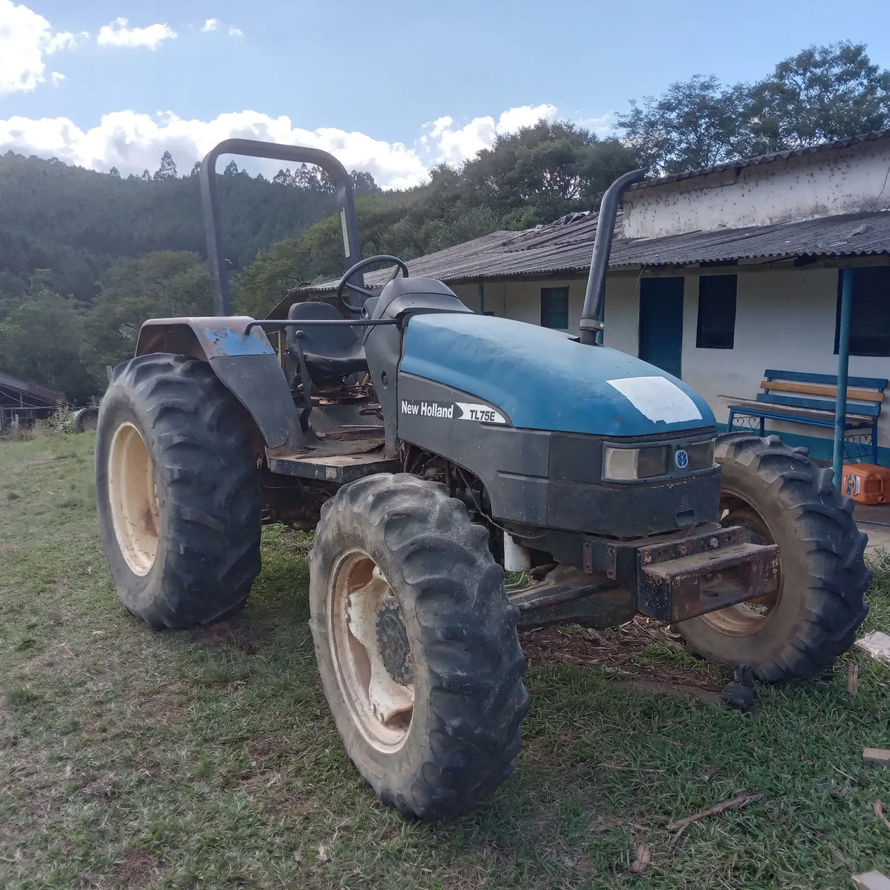 "new holland tl 75" - Tratores e máquinas agrícolas no Brasil