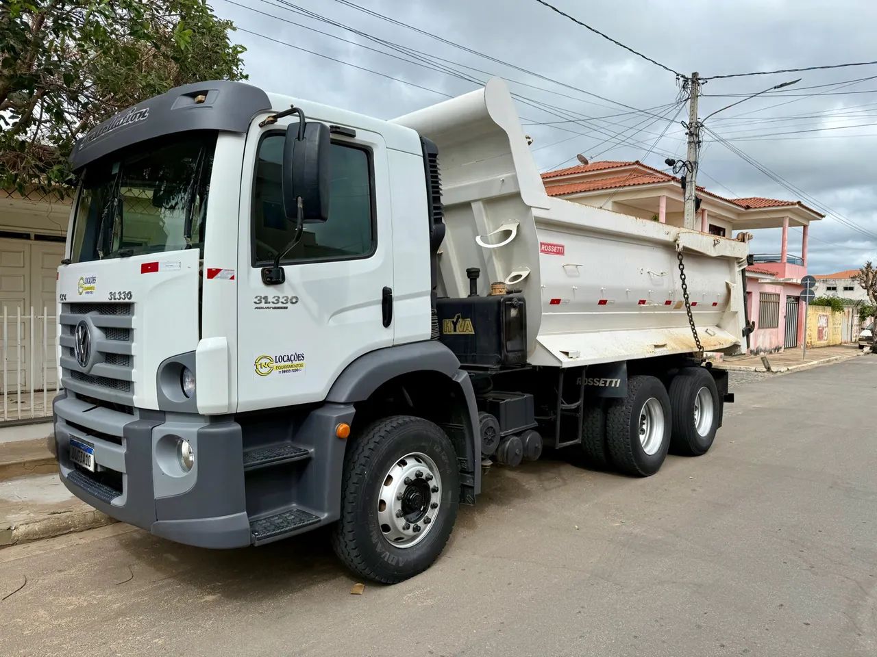 Caminhão basculante 31330 - Caminhões - Tanque Novo 1469290721 | OLX