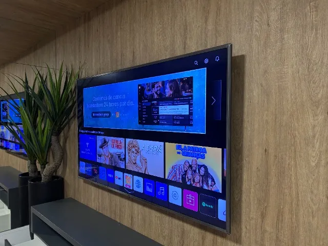 "tela de 75 polegadas" - TVs no Brasil