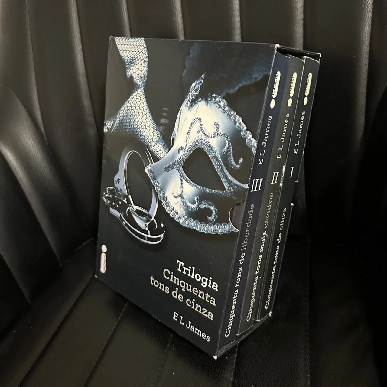 Box Trilogia Cinquenta Tons de Cinza - E.L. James - Livros e revistas ...