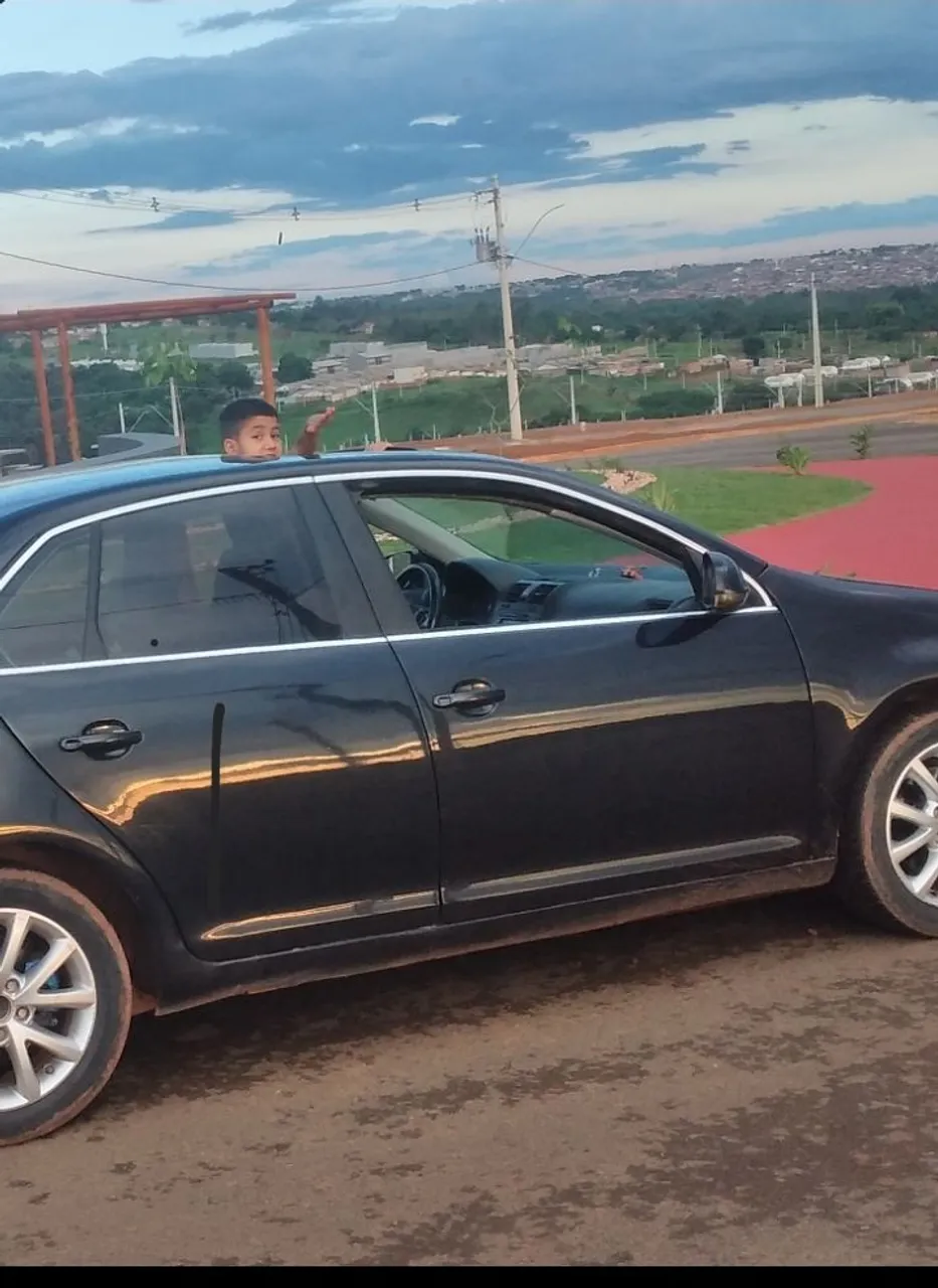 VOLKSWAGEN JETTA 2010 Usados e Novos