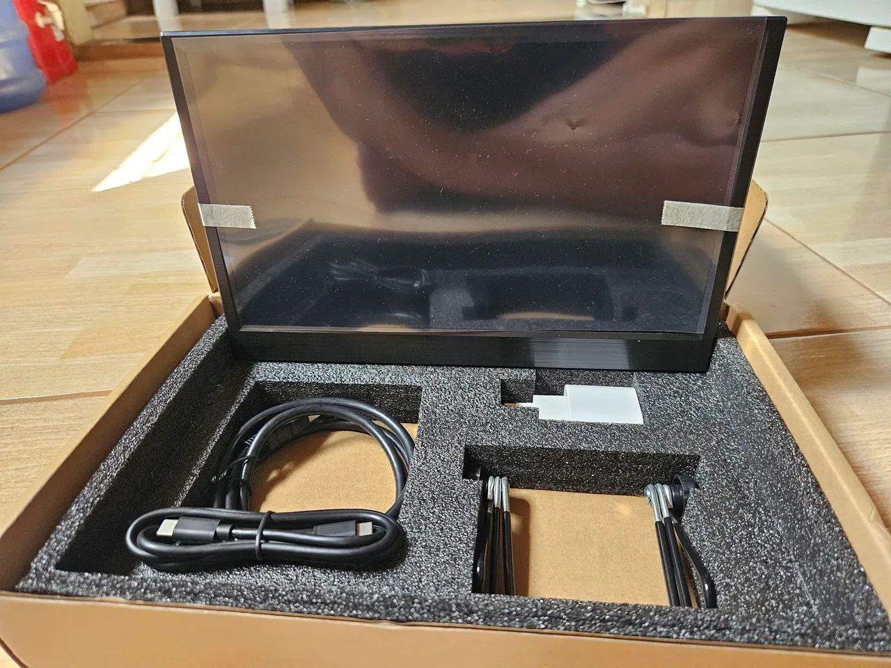 Monitor portátil de 11 polegadas - Acessórios de Celular - Milhã ...