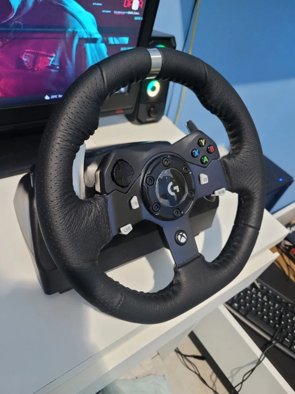 "volantes logitech" no Brasil