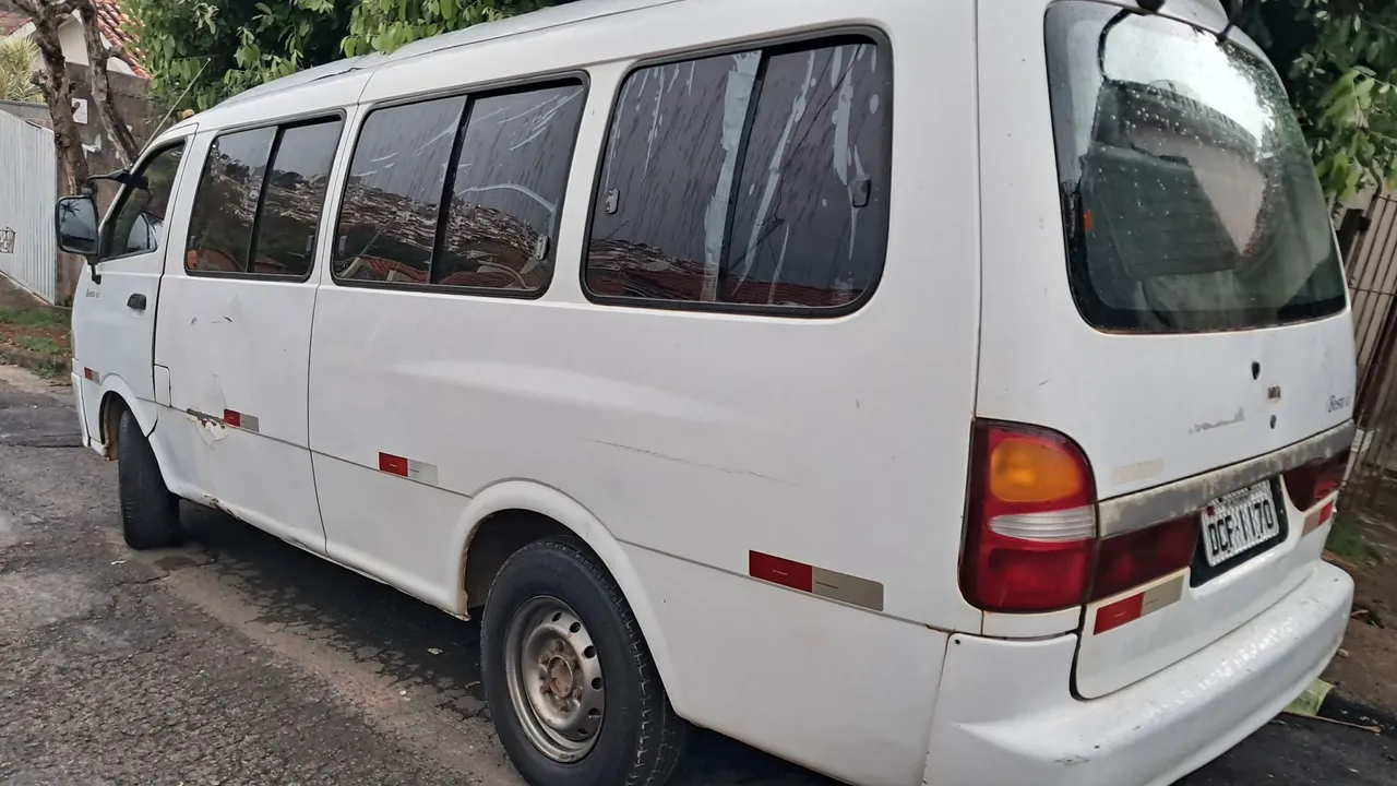 KIA MOTORS BESTA Usados e Novos