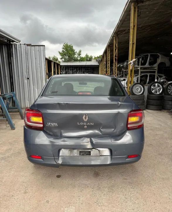 Sucata Logan 1.6 2018 retirada de peças - Carros, vans e utilitários ...