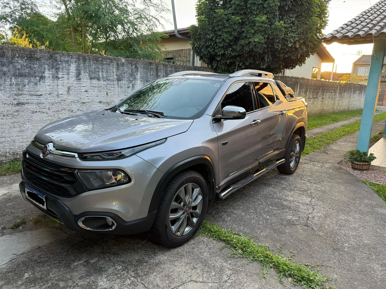 FIAT TORO RANCH 2.0 16V 4X4 DIESEL AUT. Usados e Novos no RS