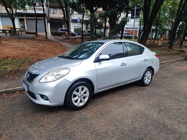 NISSAN VERSA 2013 Usados e Novos