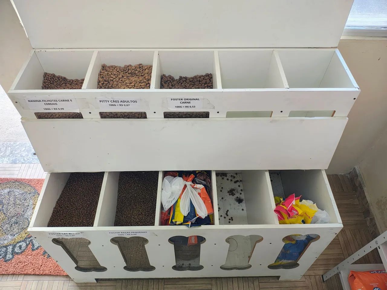 Balcão Expositor de Ração Pet Box 10 Divisórias - Equipamentos Para ...