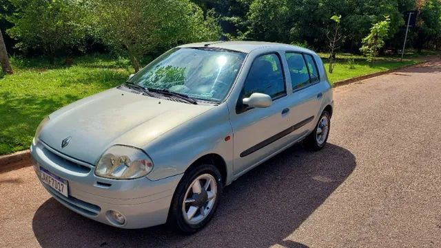 RENAULT CLIO 2002 Usados e Novos