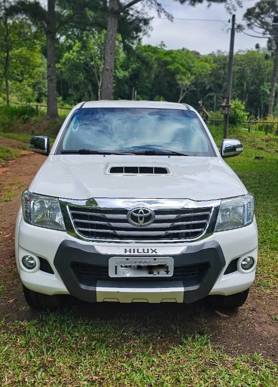 TOYOTA HILUX 2015 Usados e Novos