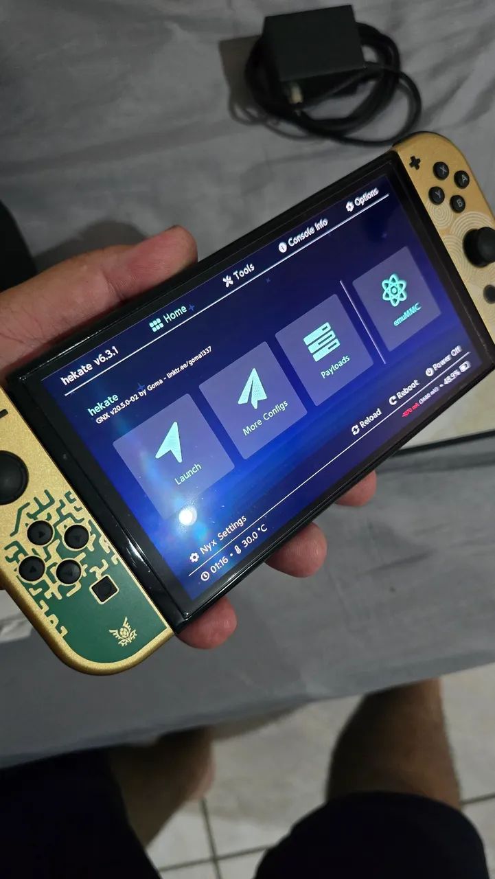 Nintendo switch oled desbloqueado na garantia versão zelda - Consoles ...