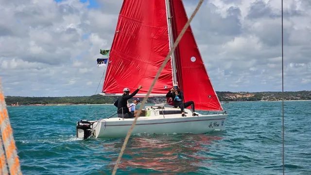 Barcos e aeronaves em Pernambuco