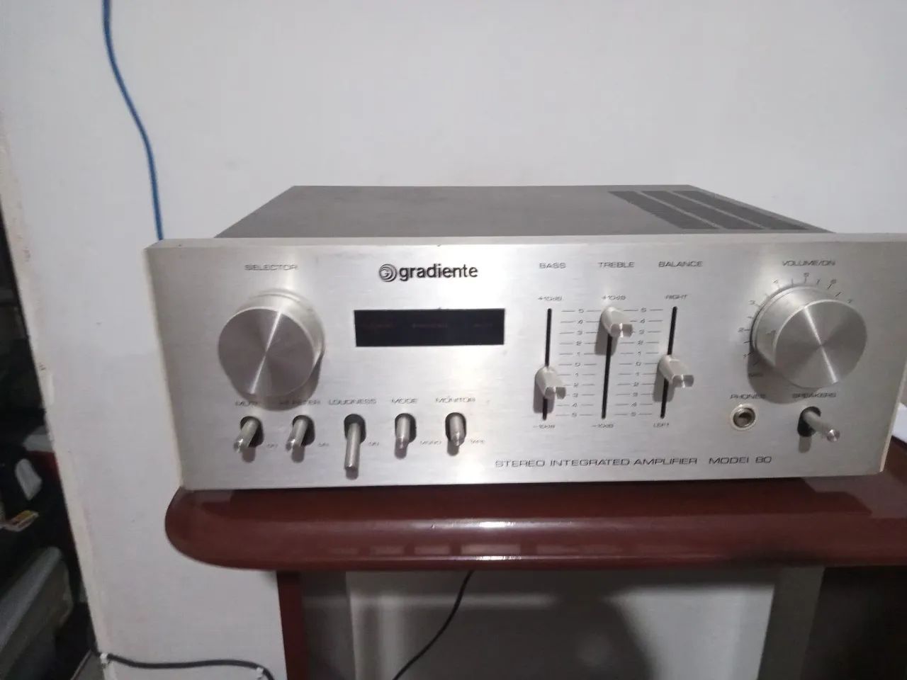 "gradiente model 80" no Brasil