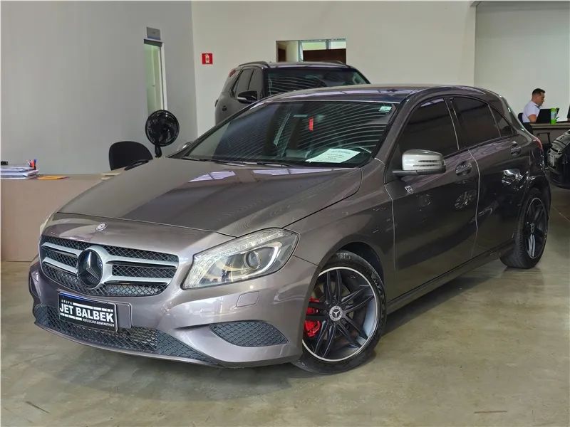 MERCEDES-BENZ A-200 2015 Usados e Novos