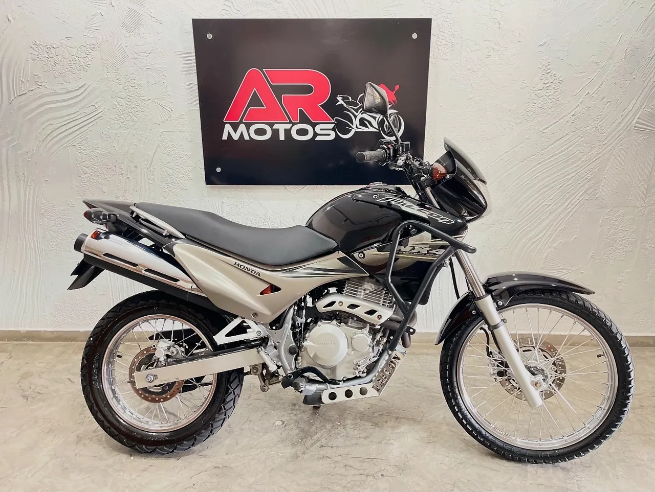 "motos falcon 400" - Motos no Brasil