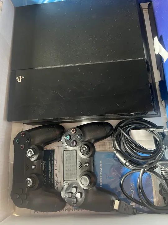 Vendo Playstation PS4 funcionando tudo dois controles e nota fiscal ...