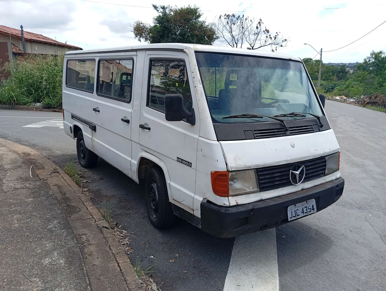 MERCEDES-BENZ 180-D 1995 Usados e Novos