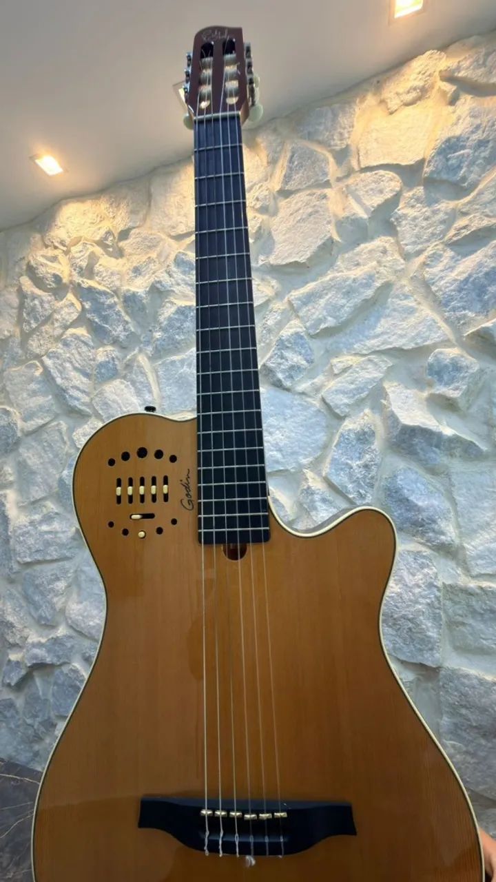 Violão de Nylon Godin Grand Concert Deluxe - Instrumentos musicais ...