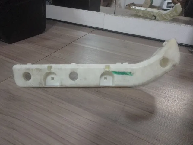 "guia parachoque nissan tiida" - Peças para carros, vans e utilitários ...