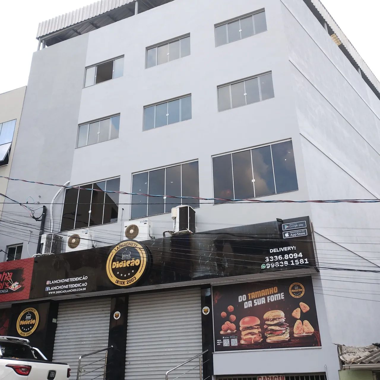 Vendo prédio completo comercial/residencial - Comércio e indústria ...