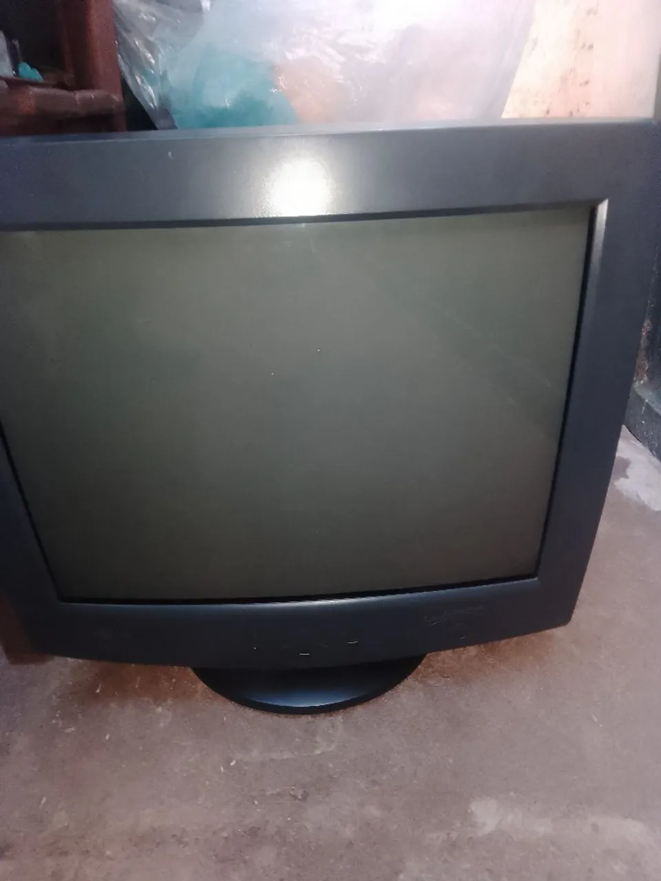 "monitor crt" - Monitores no Brasil