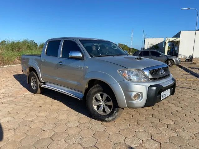 TOYOTA HILUX 2010 Usados e Novos