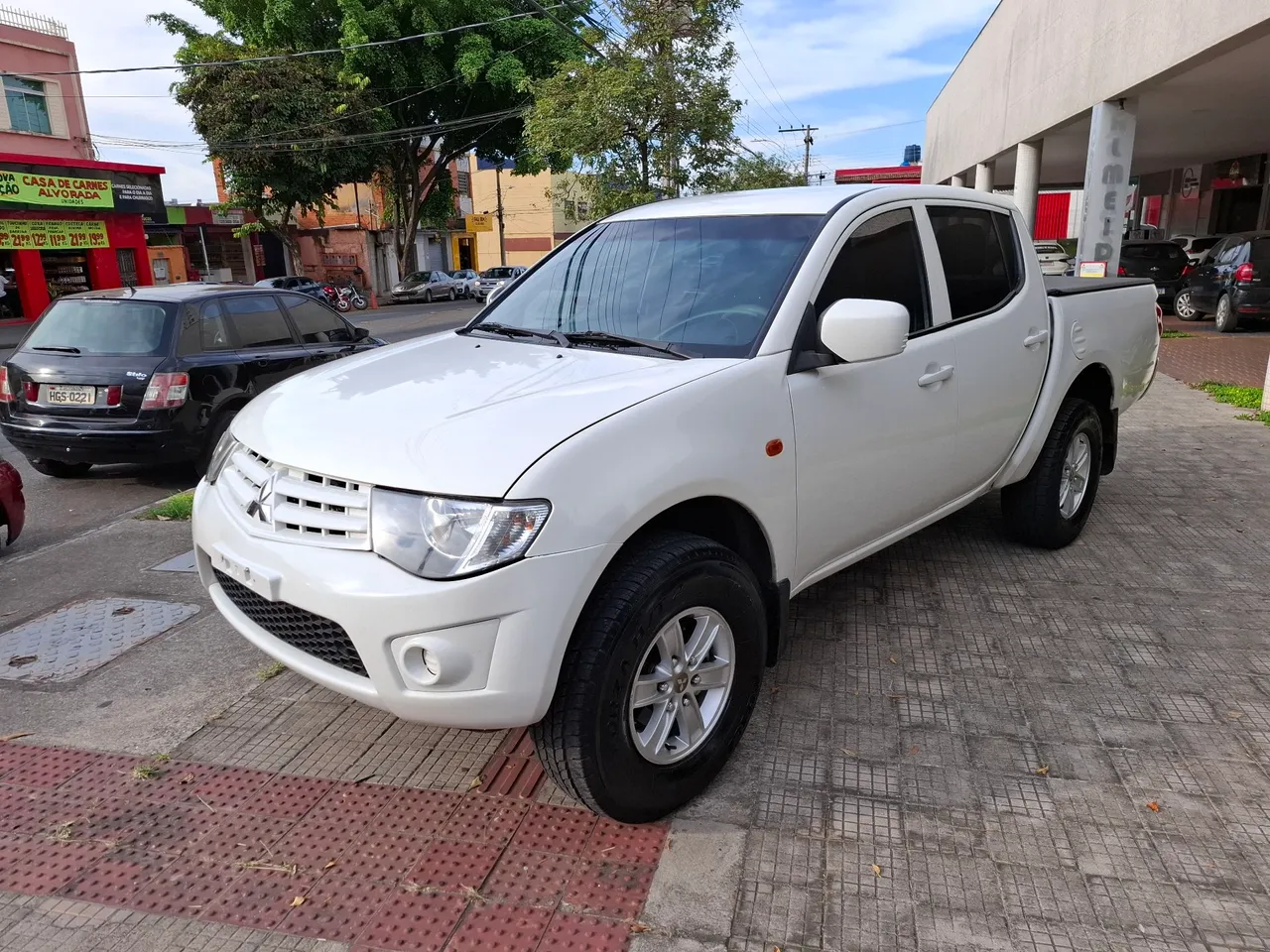 Mitsubishi L200 2016 Usados e Novos