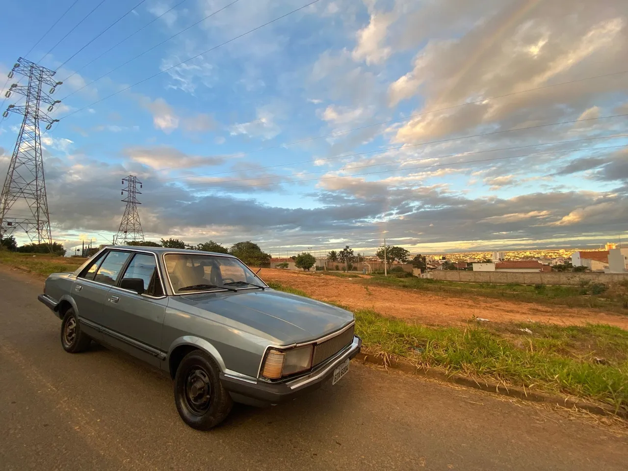 FORD DEL REY Usados e Novos