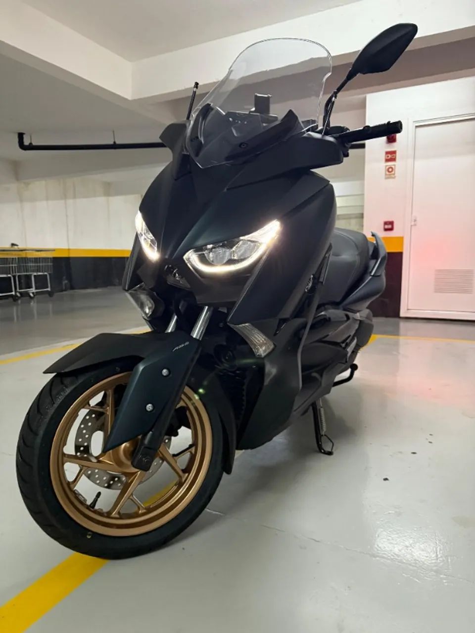 YAMAHA 250 ABS 2023 - 1403814018 | OLX