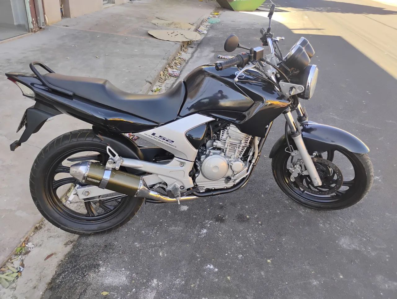 Motos YAMAHA FAZER 2008 no Brasil