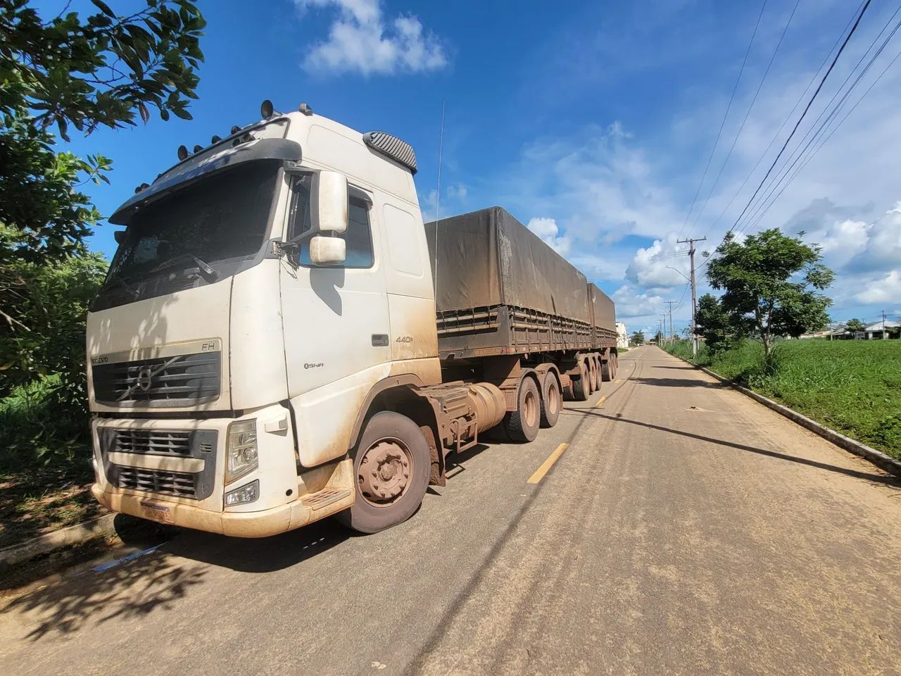 Conjunto Caminhão e Rodotrem 3x3 curto - Caminhões - Tropical ...
