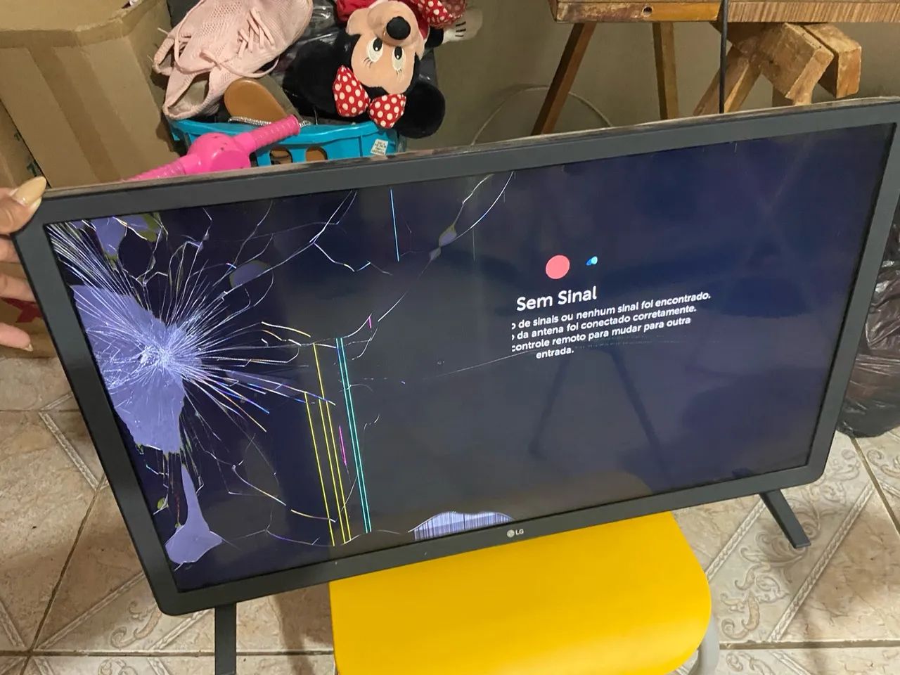 TV LG Smart 32 polegadas com tela quebrada - TVs - Guará II, Brasília 1380338719 | OLX