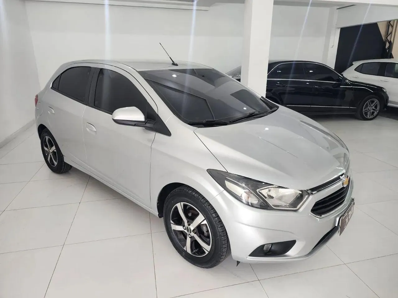 CHEVROLET ONIX 2018 Usados e Novos