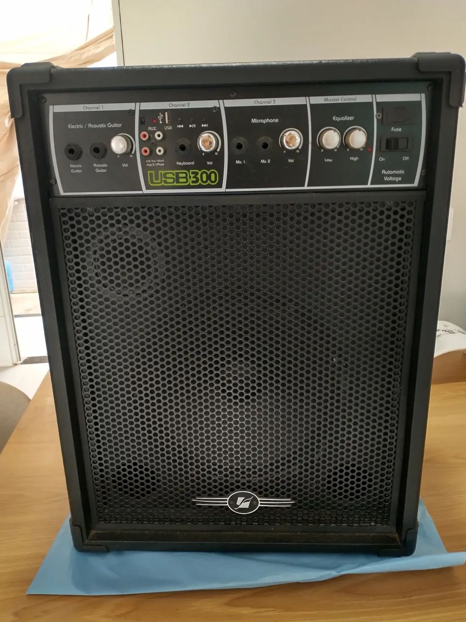 Caixa de som amplificada 300w - Instrumentos musicais - Caçari, Boa ...