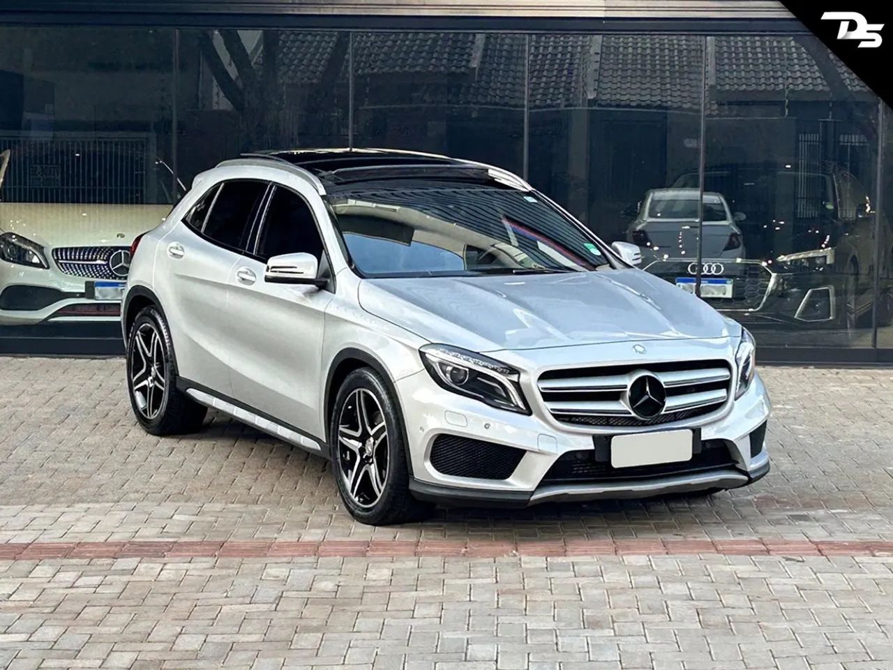 MERCEDES-BENZ GLA Usados e Novos