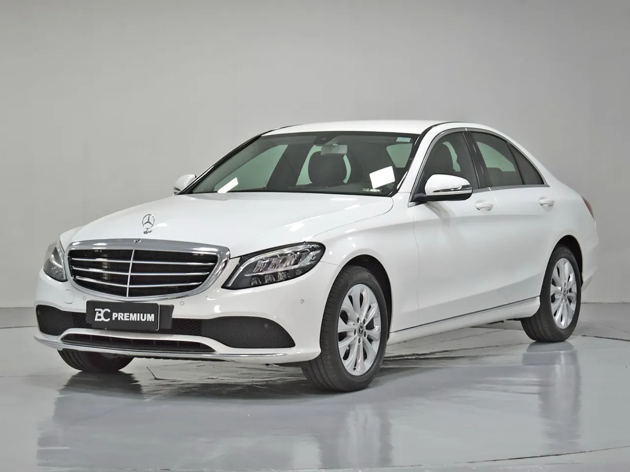 MERCEDES-BENZ C-180 2020 Usados e Novos