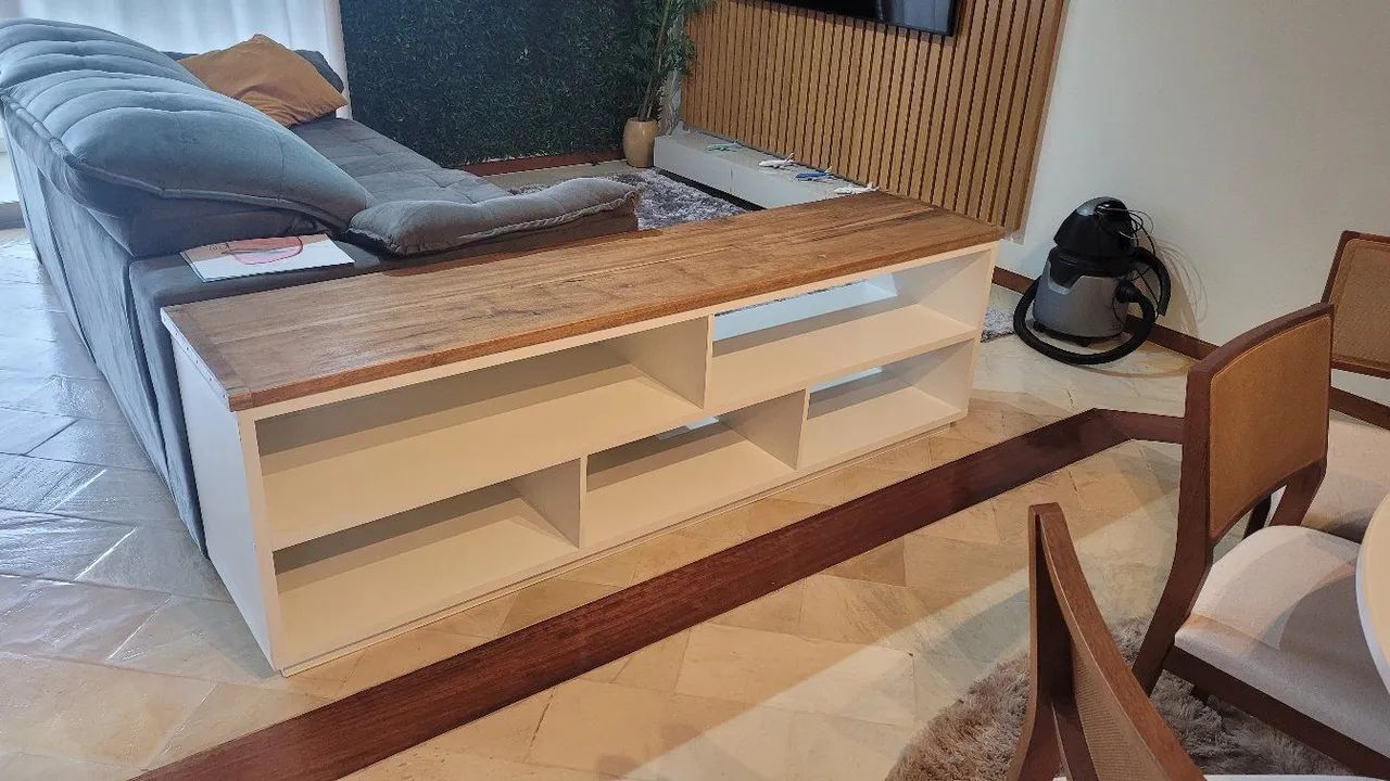 Aparador (ou rack) para separar ambientes com tampo em madeira maciça ...