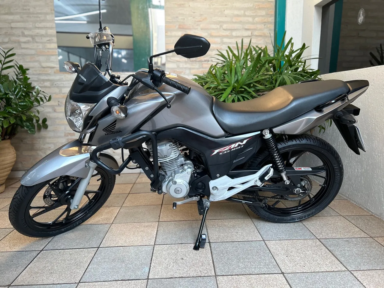 "moto fan 160 preta" - Motos no Brasil