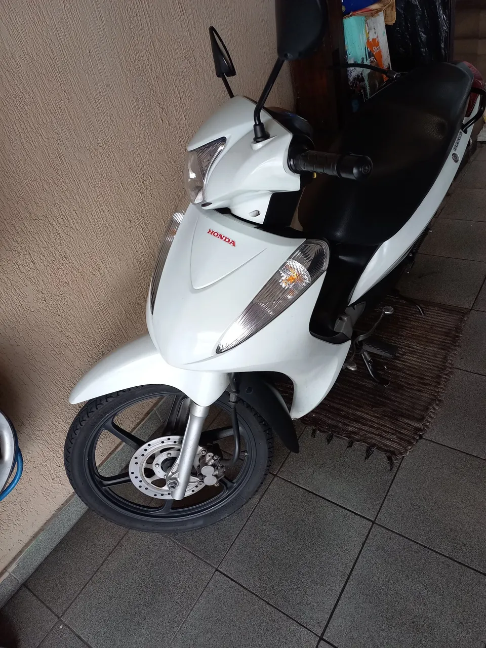 Motos HONDA BIZ 2015 no Brasil