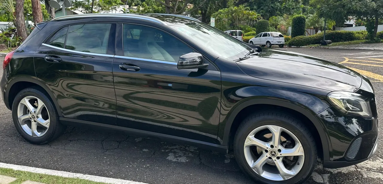 MERCEDES-BENZ GLA-200 2020 Usados e Novos
