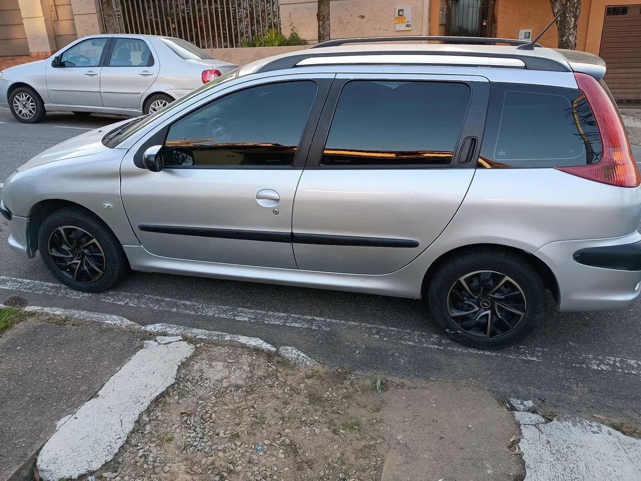 PEUGEOT 206 SW PRESENCE 1.4/ 1.4 FLEX 8V 5P Usados e Novos