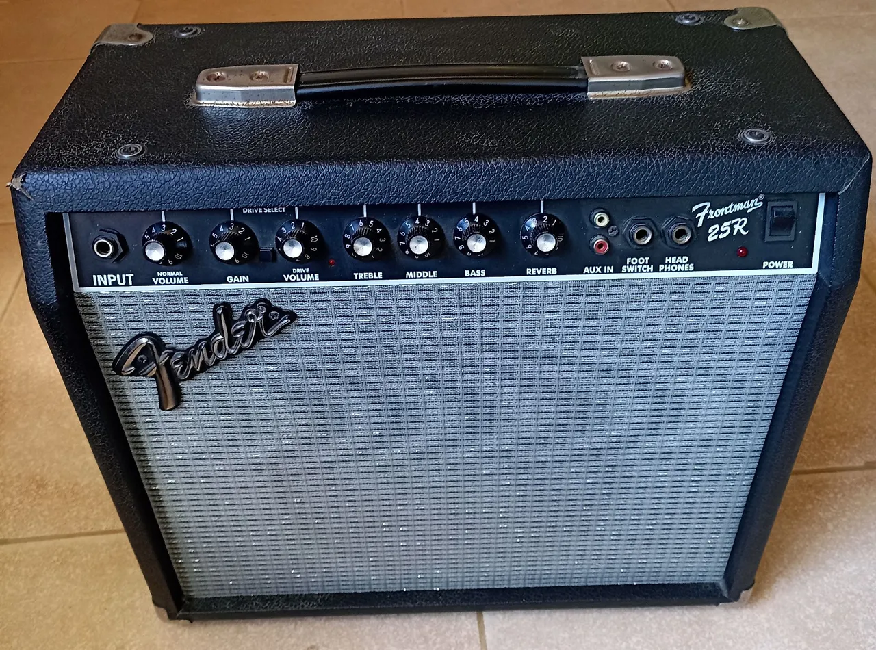 "fender frontman 25r" - Instrumentos musicais no Brasil