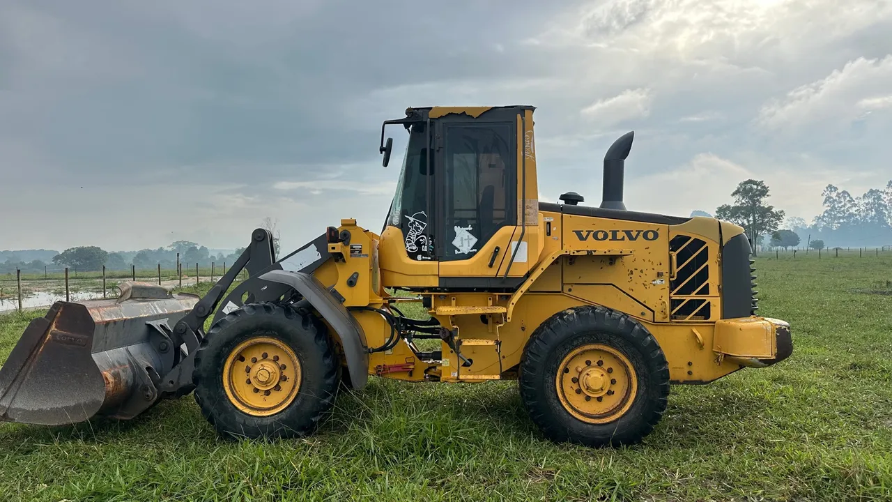 "volvo l60" no Brasil